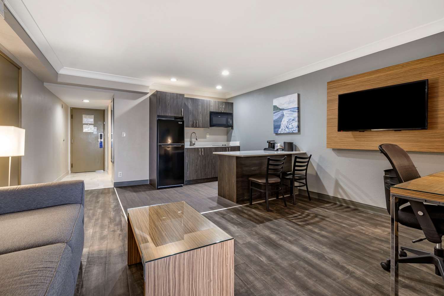 Luxury Rooms & Suites | The Encinitan Hotel